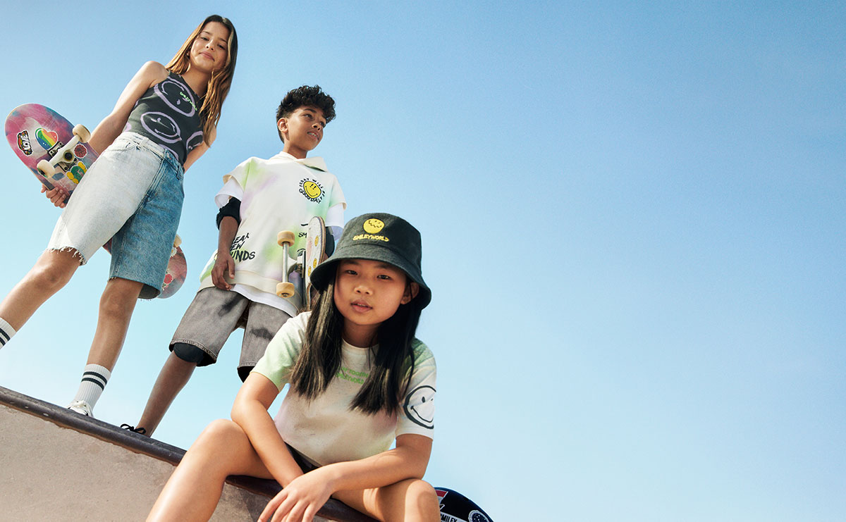 เสื้อผ้าแฟชั่นผู้หญิง ผู้ชาย คอลเล็กชั่นใหม่ล่าสุด | H&M TH