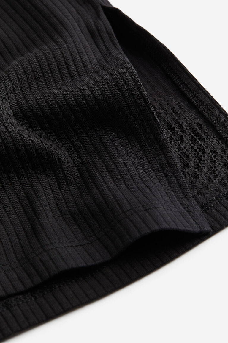 2-piece ribbed top and skirt set