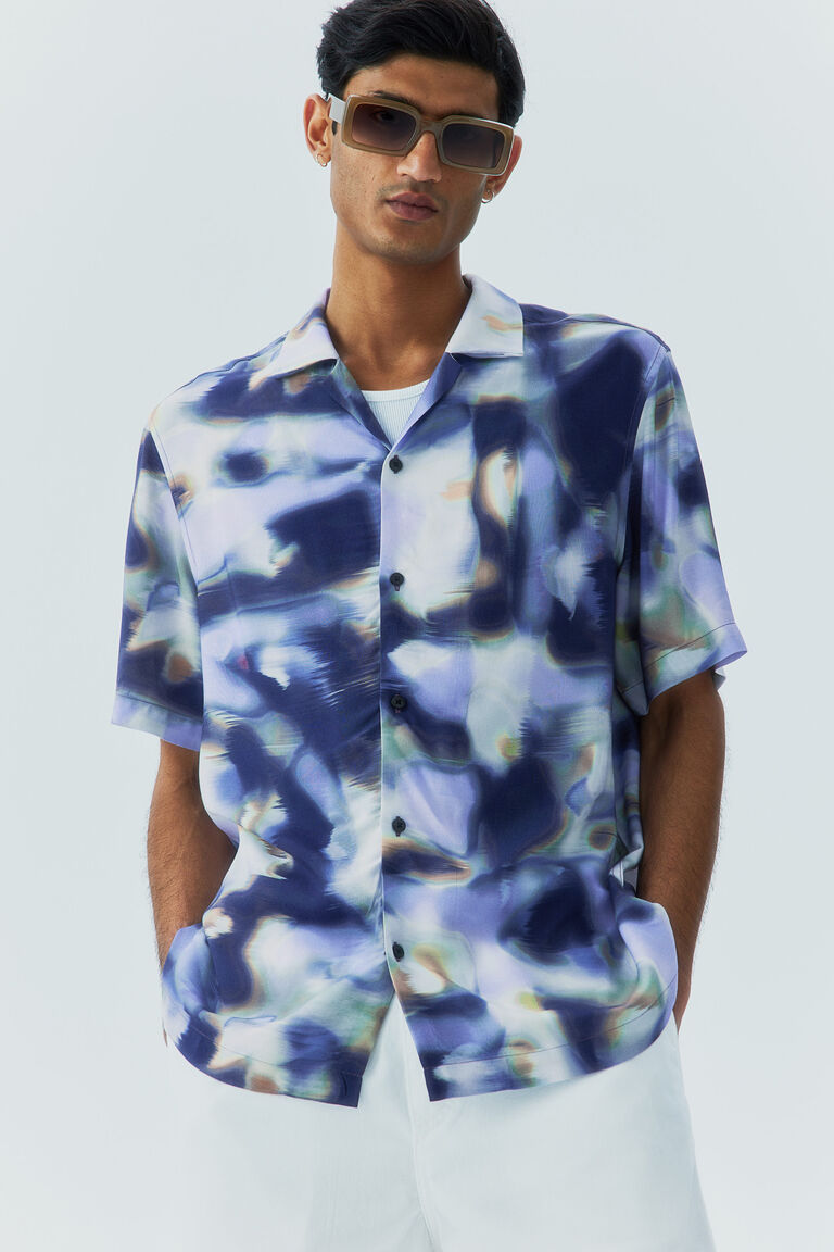 ซื้อ Patterned resort shirt ออนไลน์ สำหรับผู้ชาย | H&M Thailand