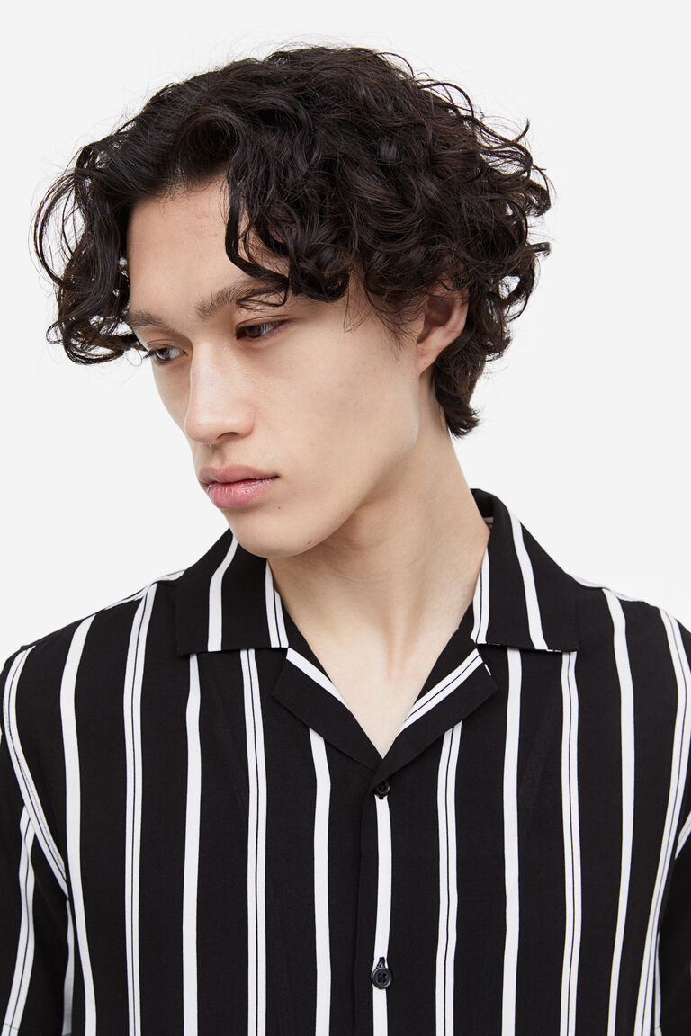 Patterned resort shirt