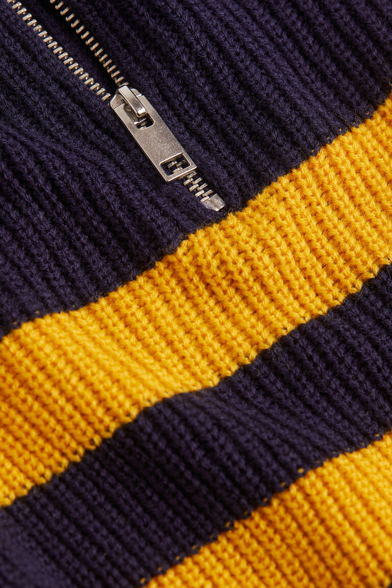 Zip-top jumper