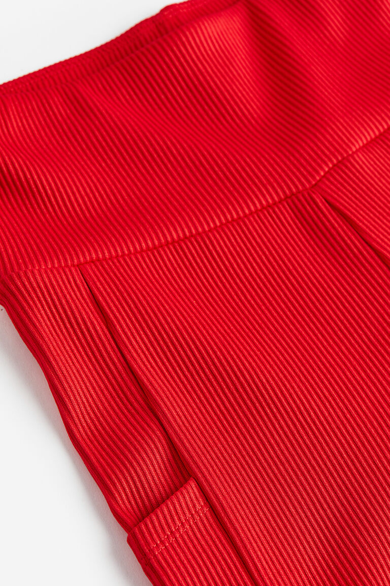 Pocket-detail ribbed leggings