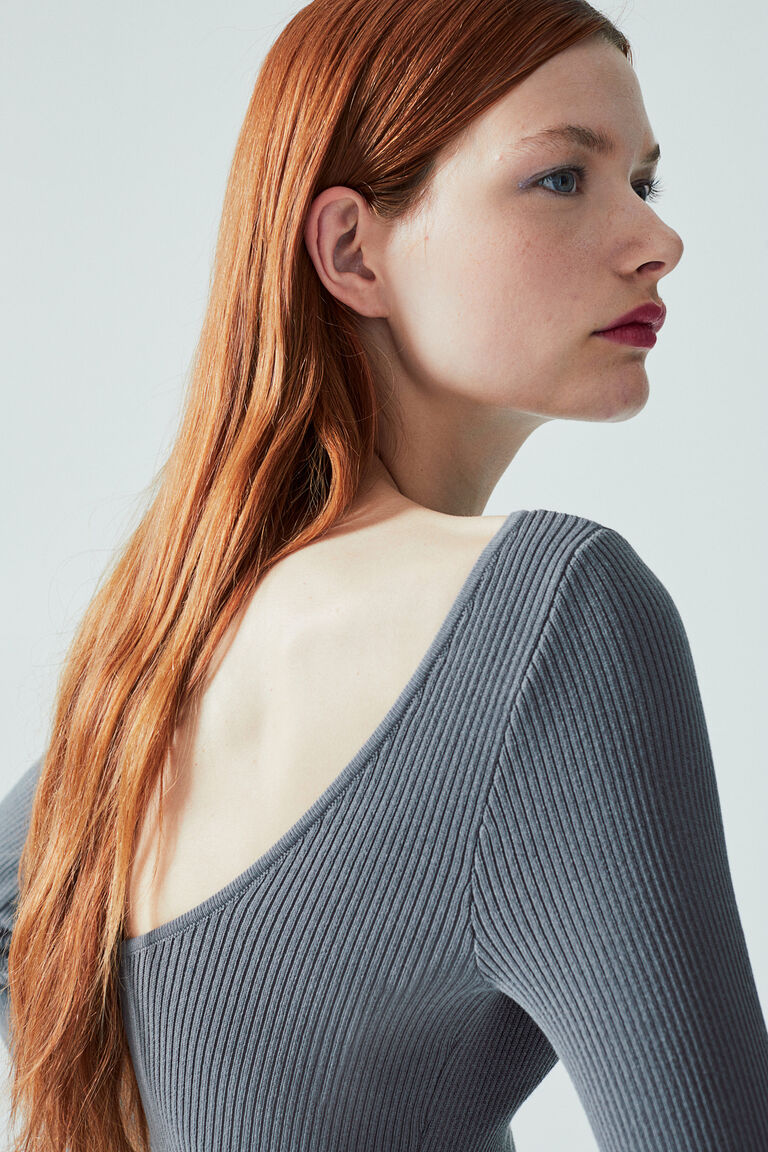 Rib-knit bodycon dress