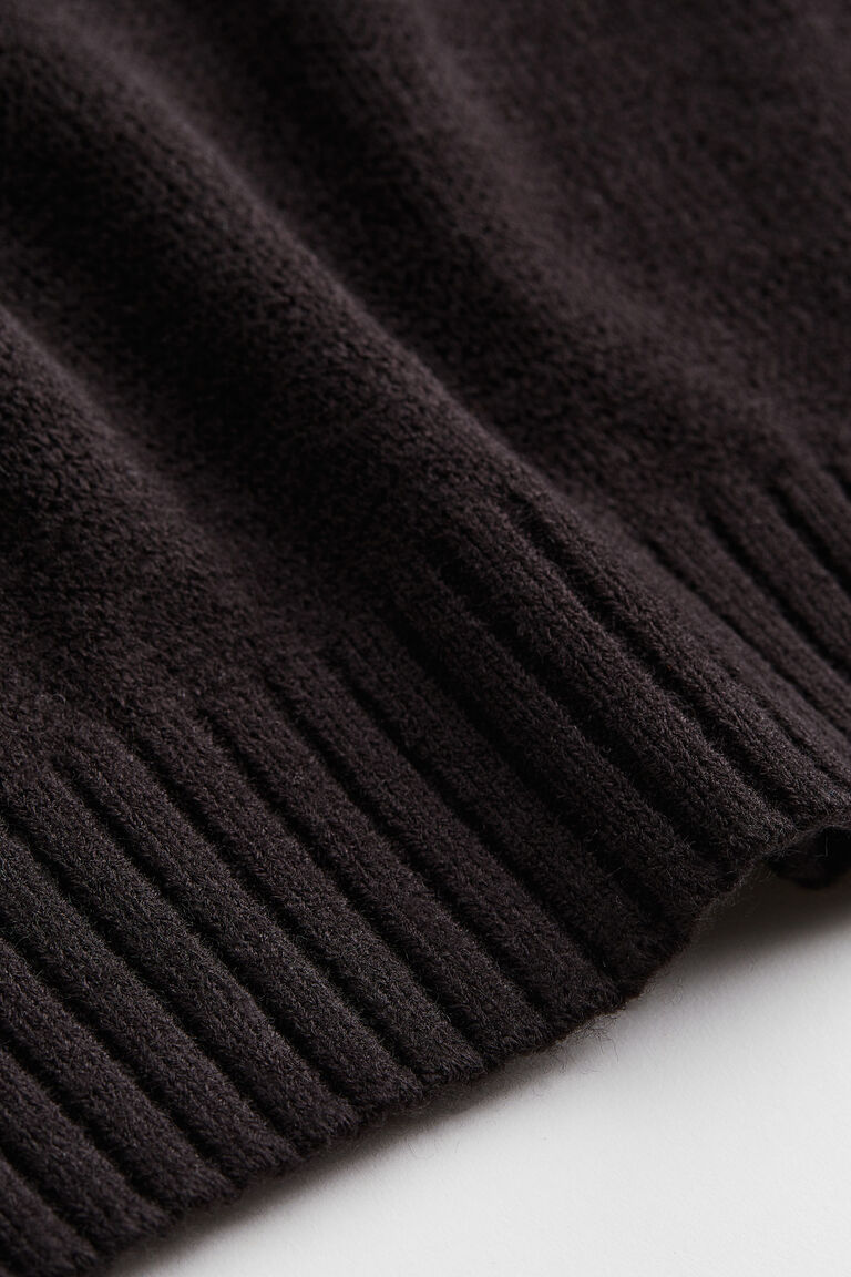 Fine-knit jumper