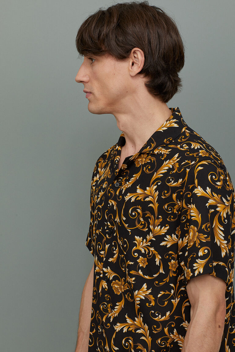 Patterned resort shirt