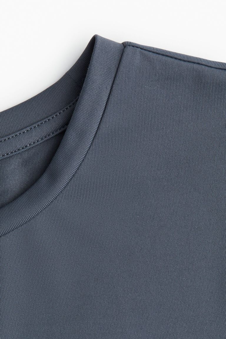 Fitted microfibre T-shirt