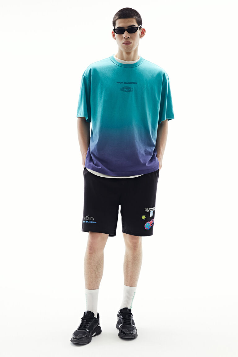 Loose Fit Printed scuba shorts