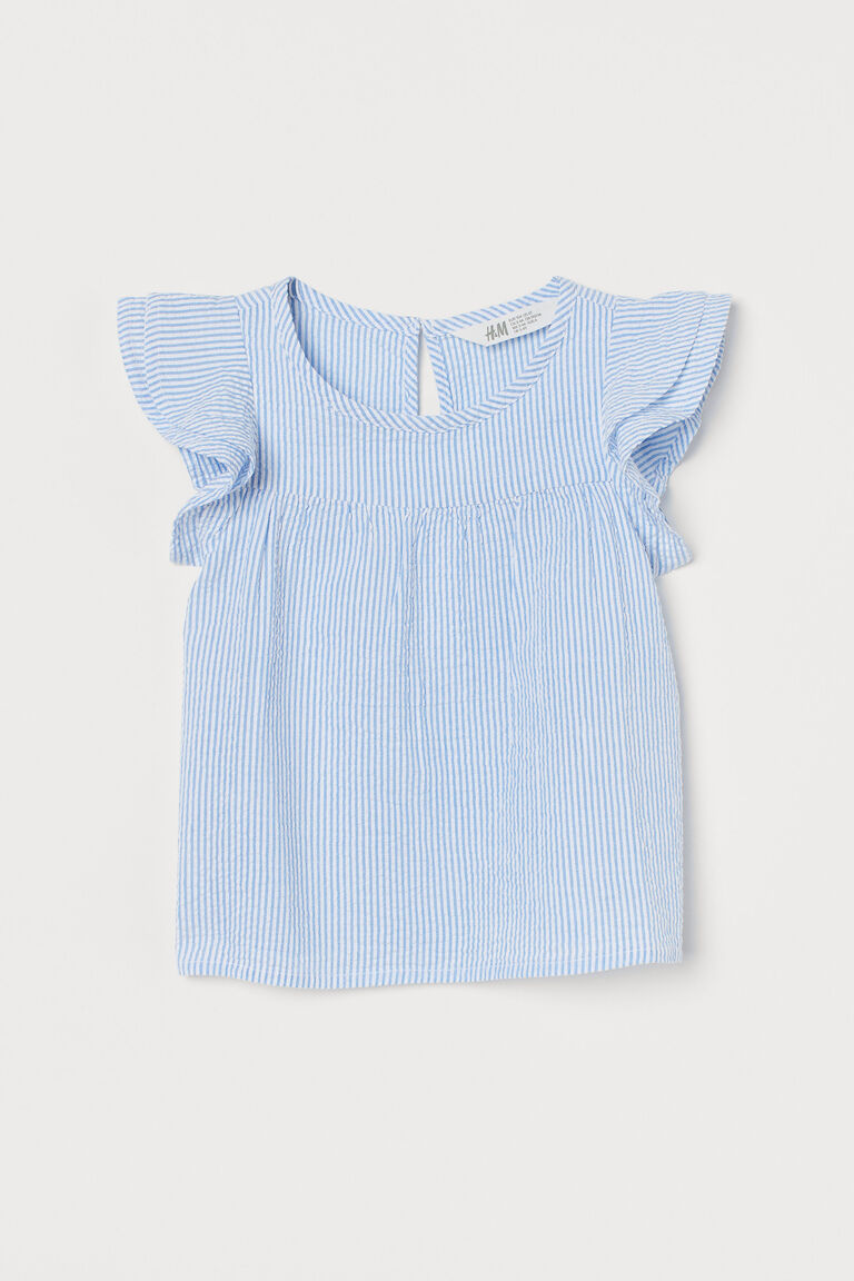 Flutter-sleeved blouse