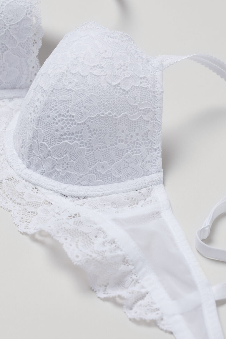 Padded underwired lace bra