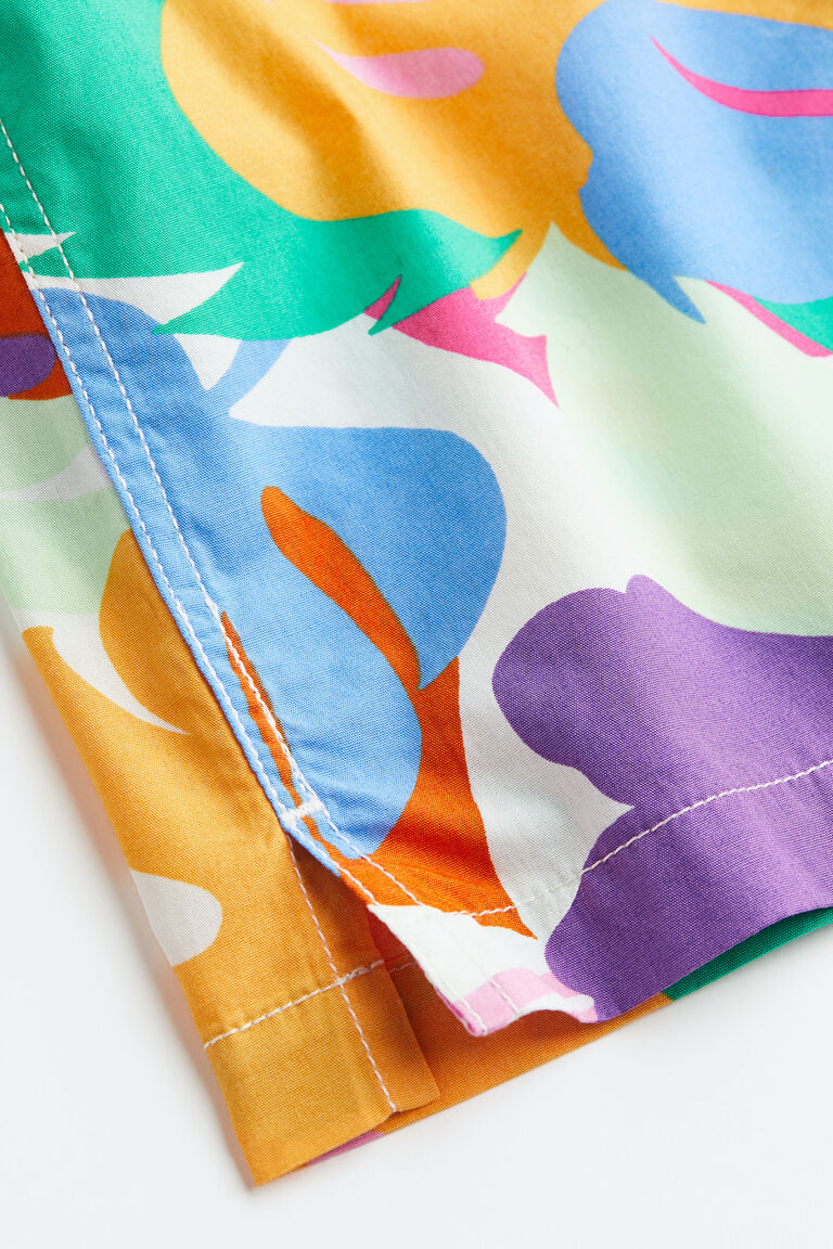 Patterned resort shirt