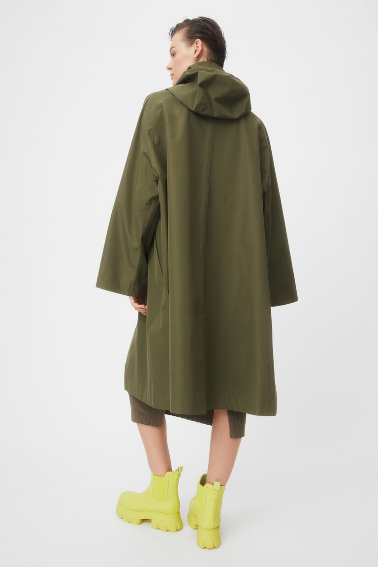 Hooded rain coat