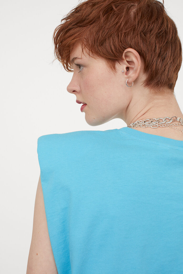 Shoulder-pad top