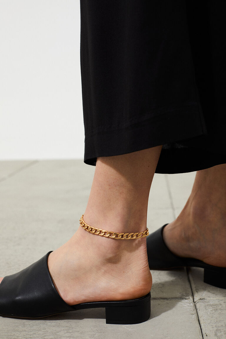 Metal anklet