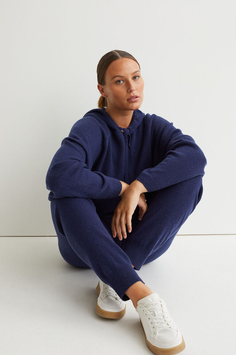 Fine-knit cashmere joggers