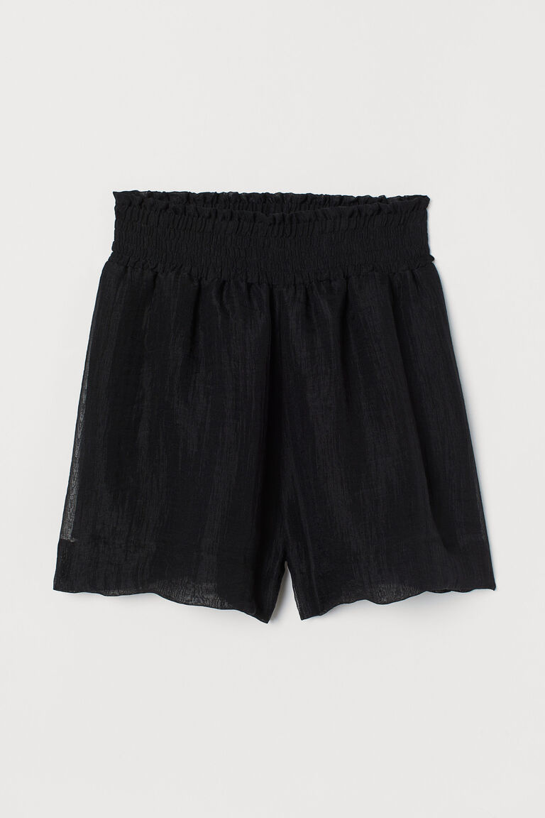 Shorts with smocking