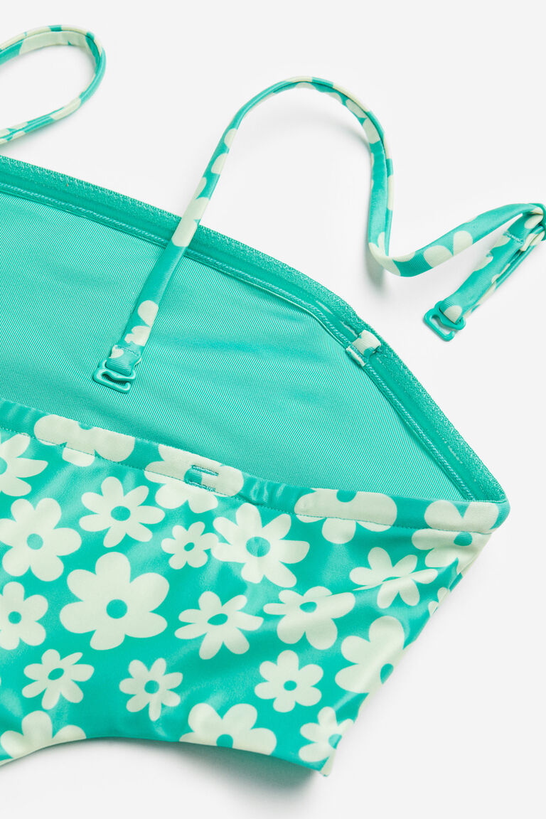 High leg cut-out swimsuit