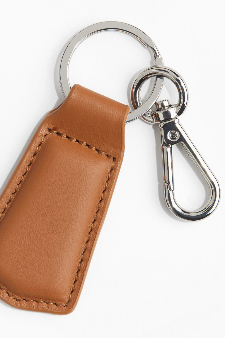 Keyring with leather strap