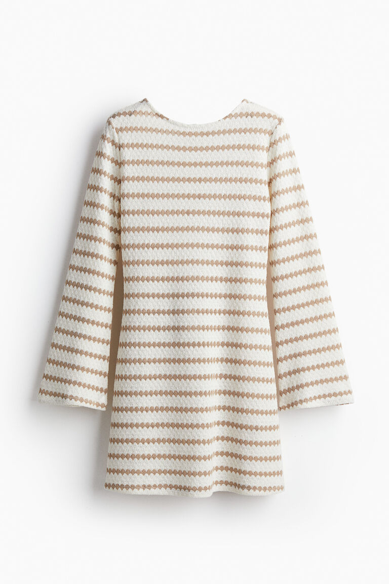 Open-back knitted dress