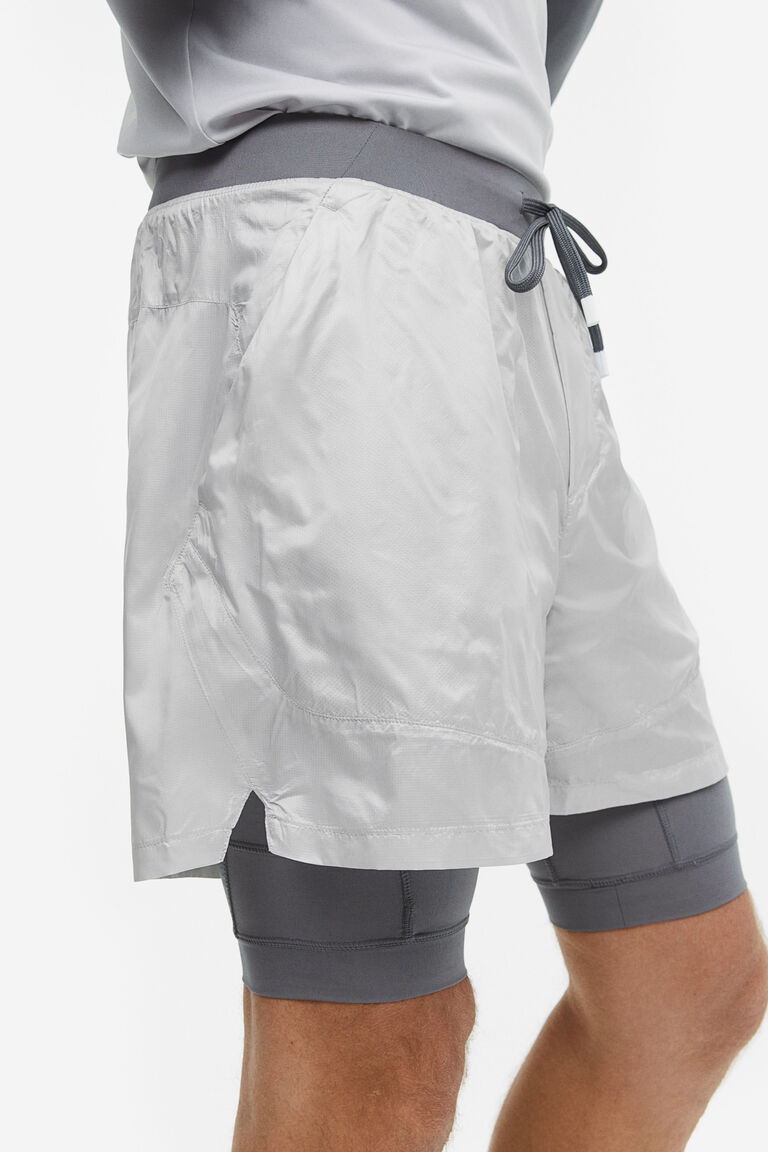 Windproof double-layered running shorts