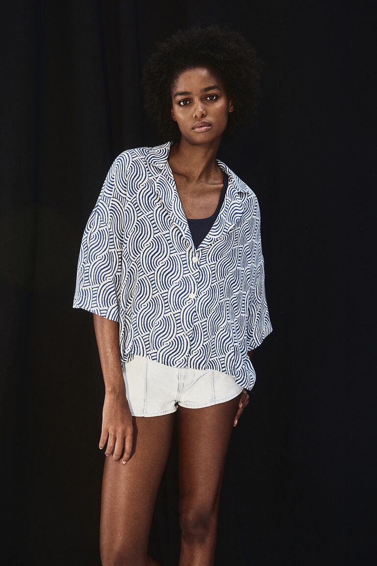 Oversized resort shirt