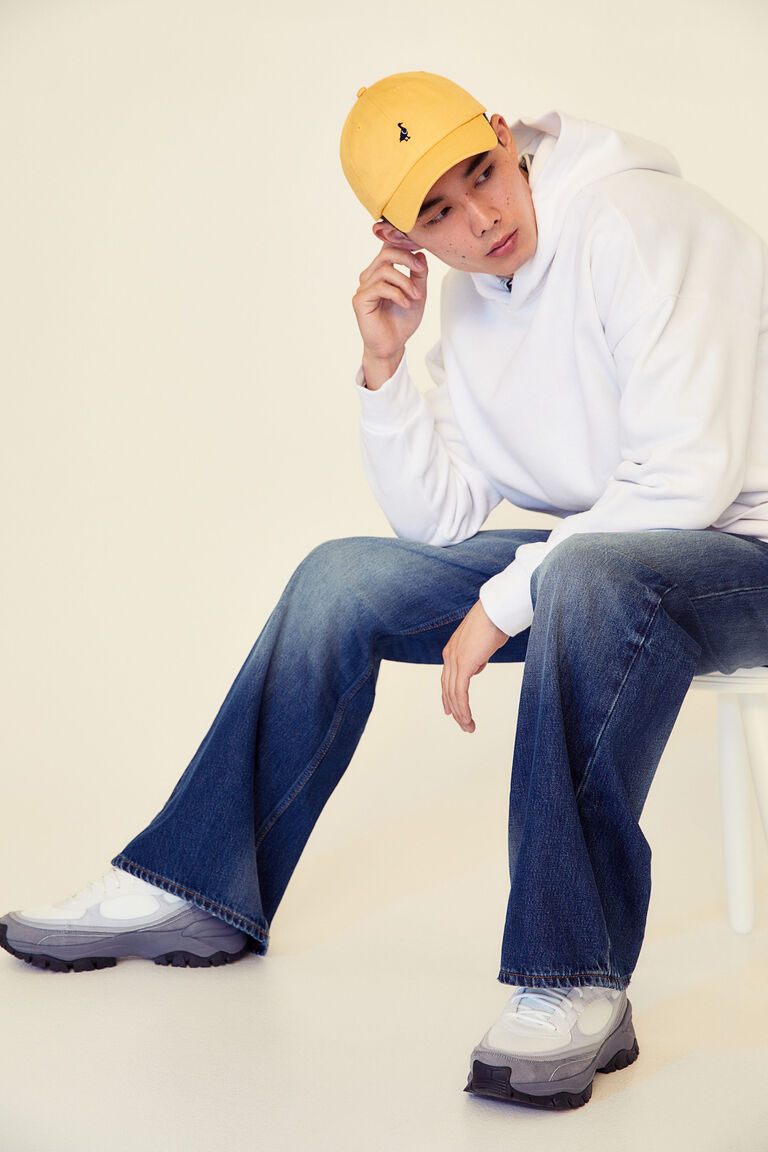 Loose Bootcut Jeans