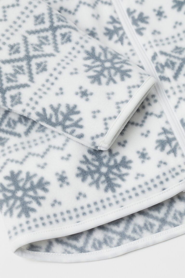 Patterned fleece jacket