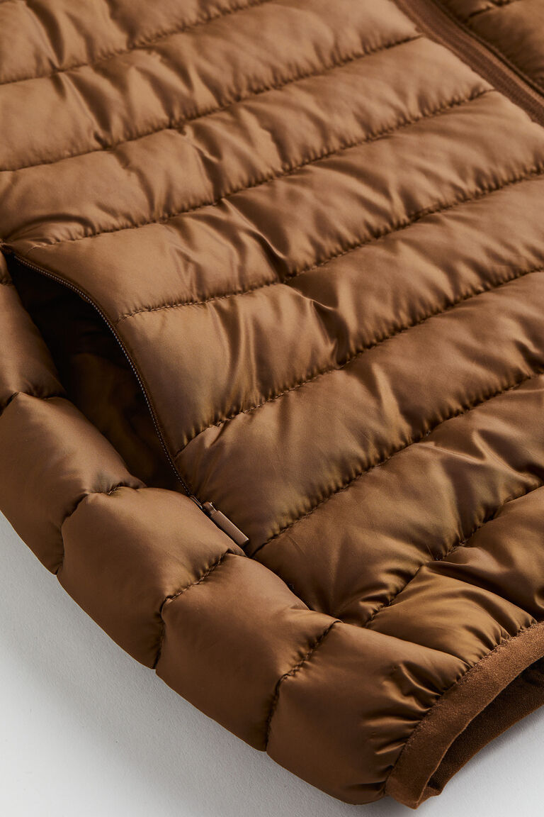 Lightweight puffer jacket