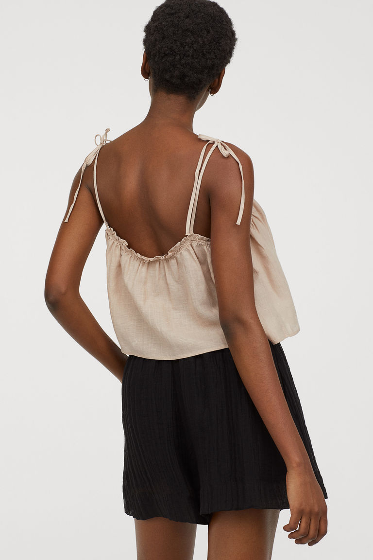 Shorts with smocking