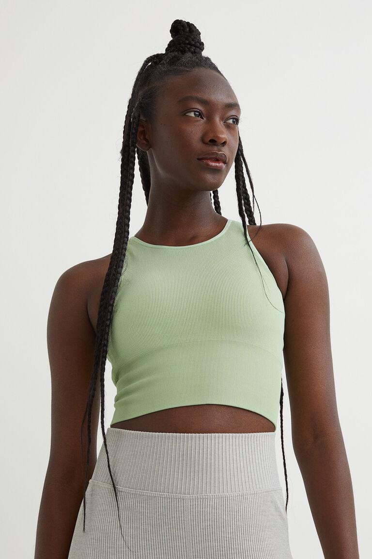 Seamless sports bralette