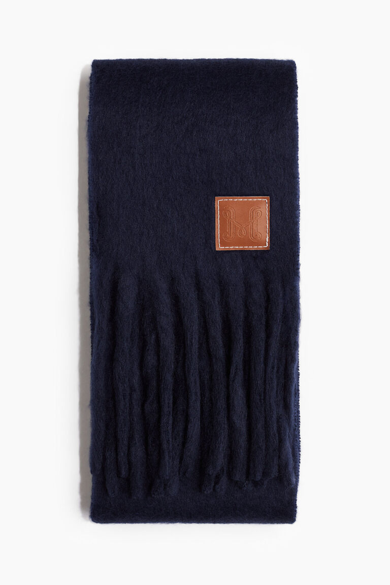 Fluffy scarf
