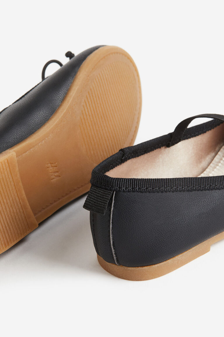 Ballet pumps