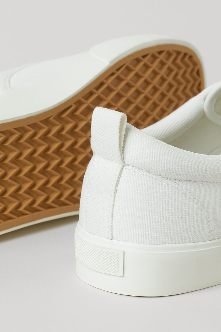 Low profile trainers