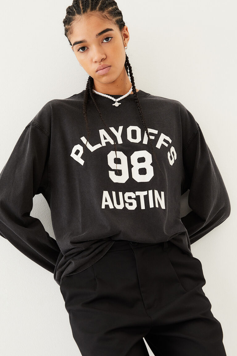 Long-sleeved jersey top