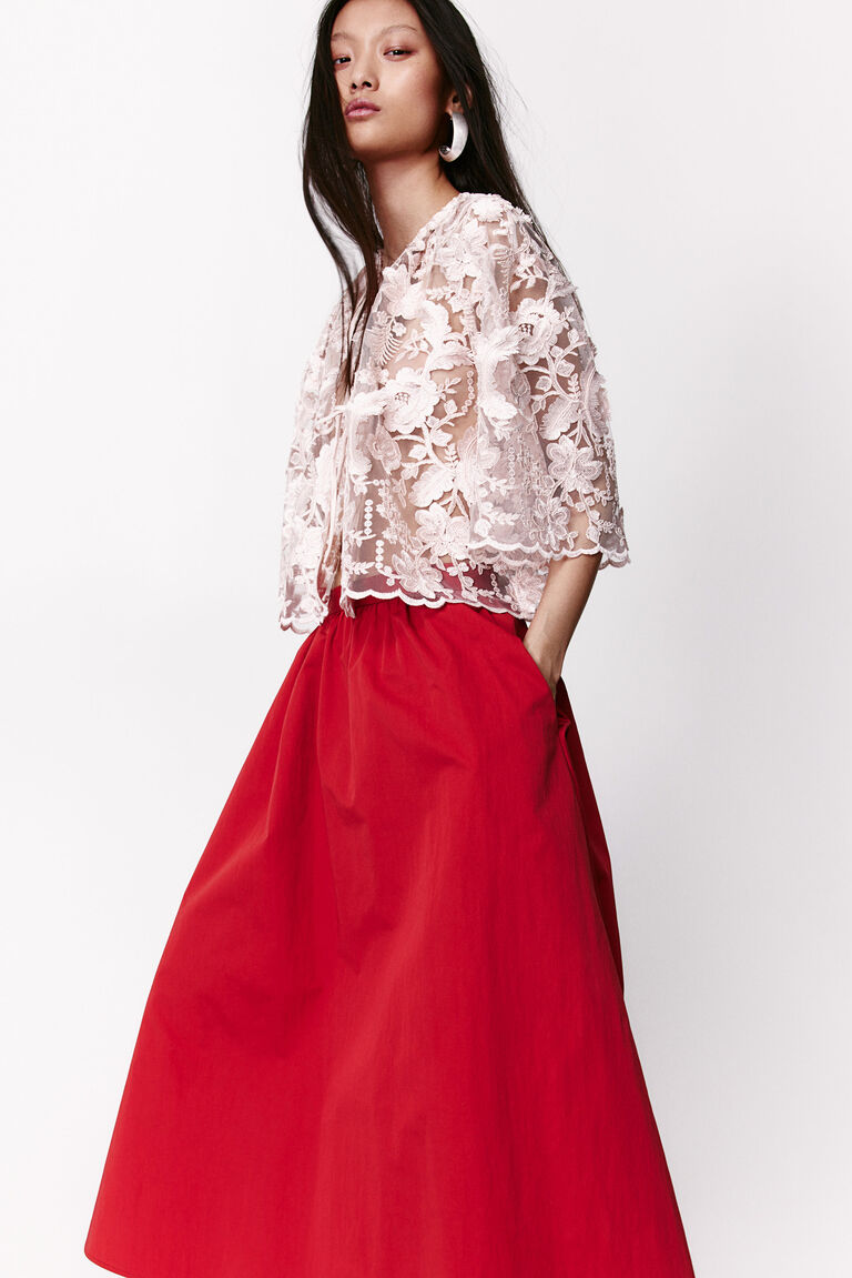 Voluminous skirt