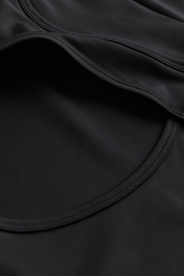 DryMove™ Open-back sports top