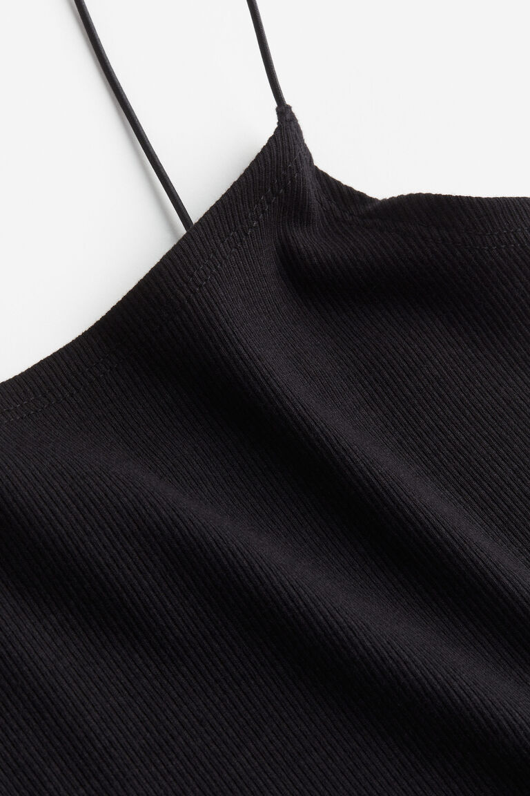 Cropped strappy top