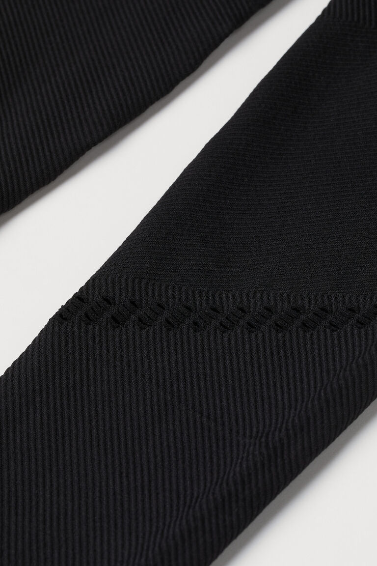 Seamless sports tights