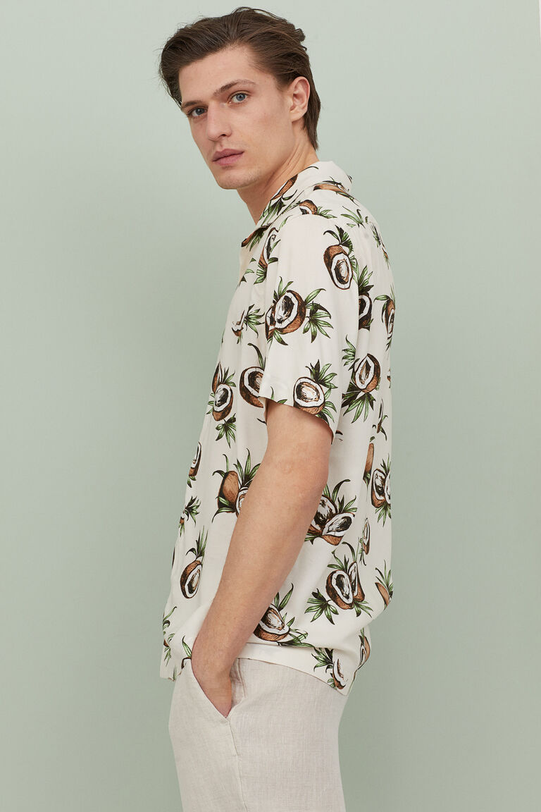 Patterned resort shirt
