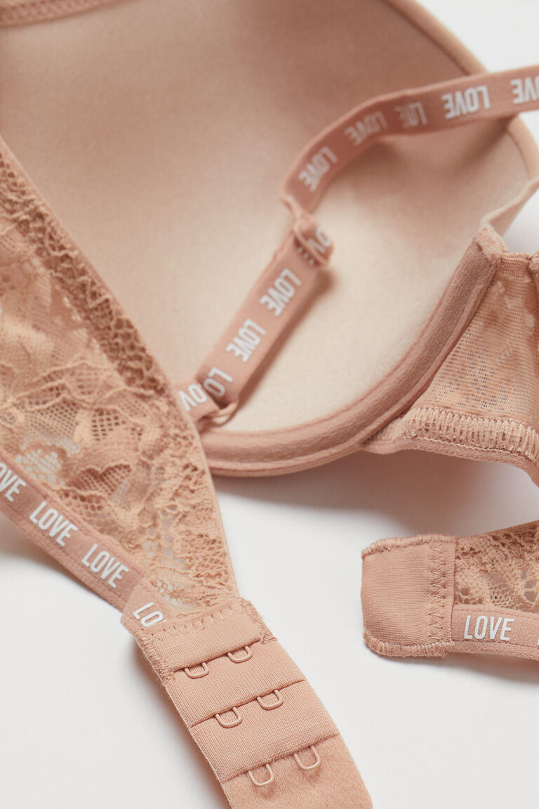 Padded underwired bra