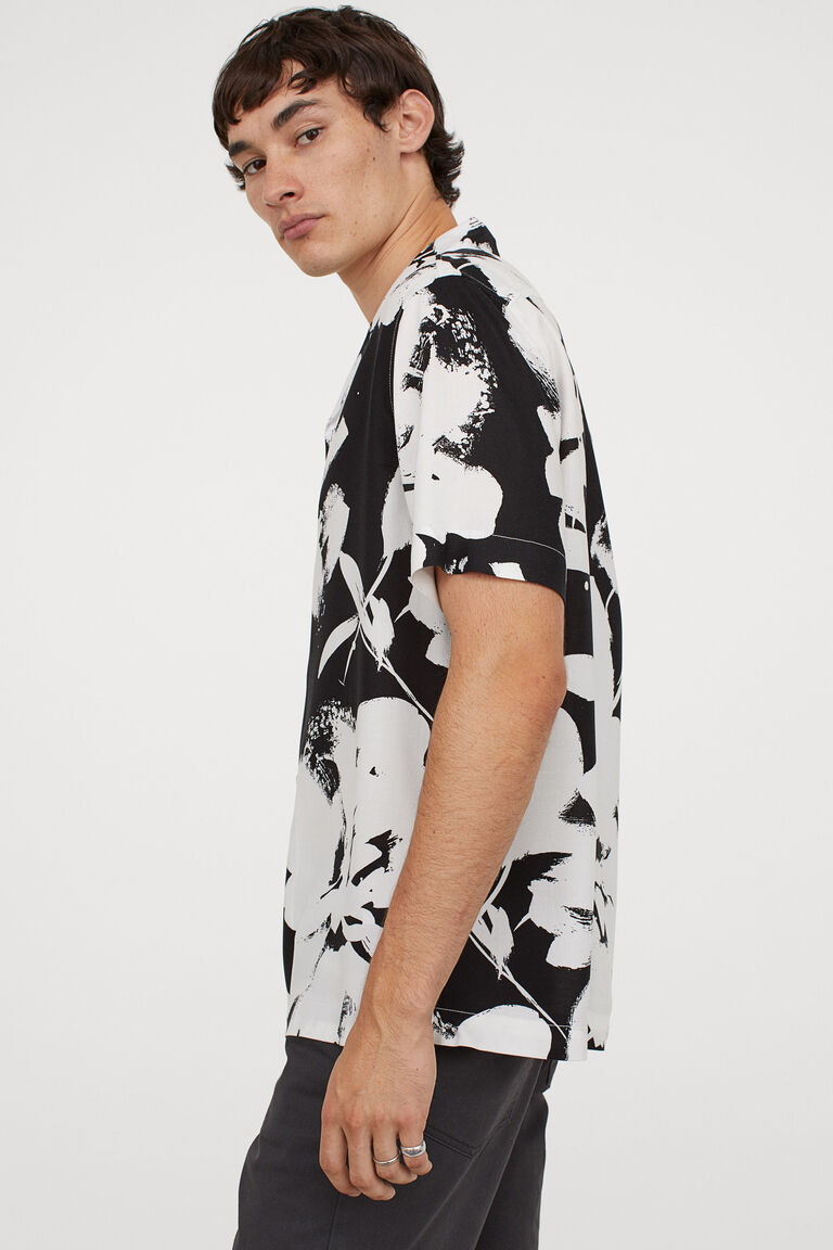 Patterned resort shirt