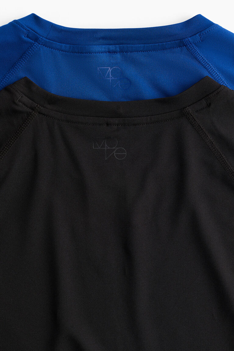 2-pack Muscle Fit sports tops with DryMove™