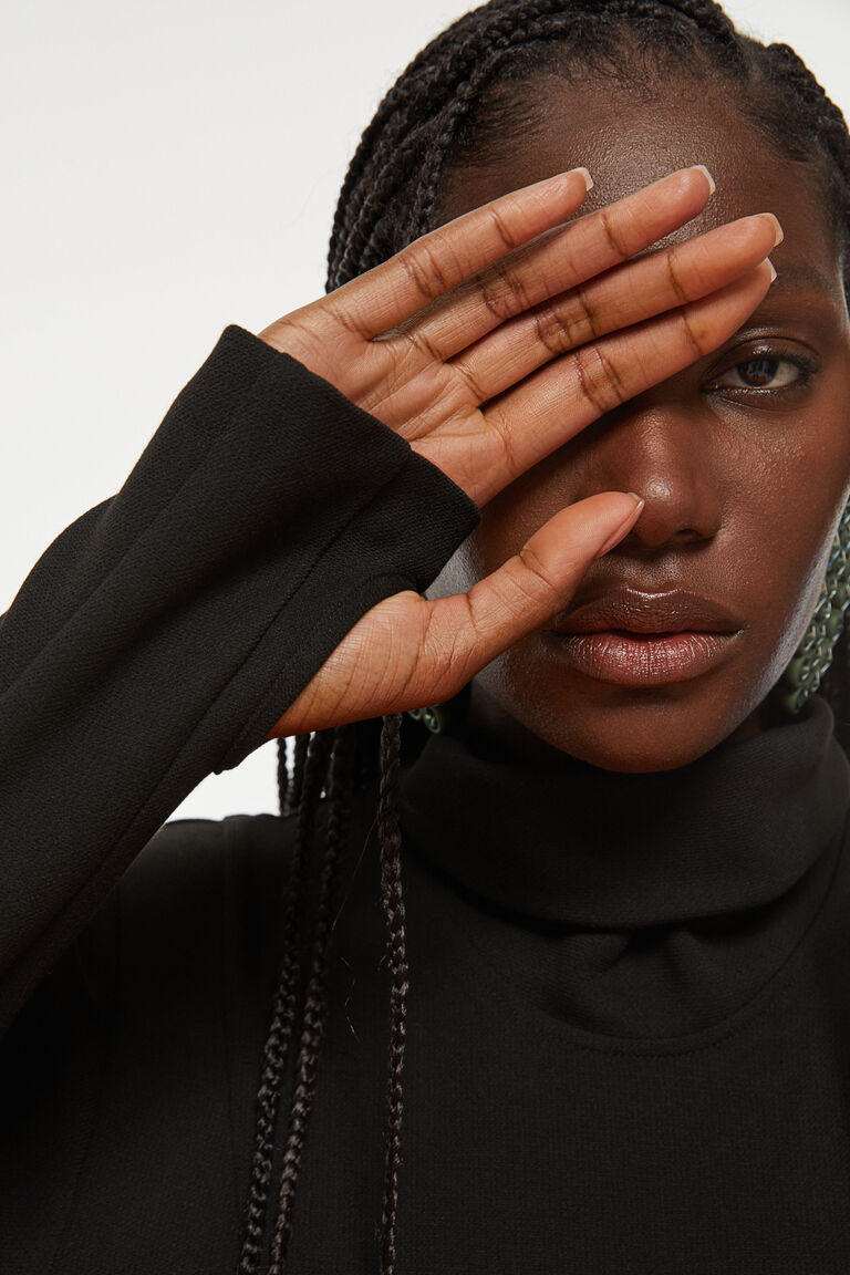 Defined-shoulder dress