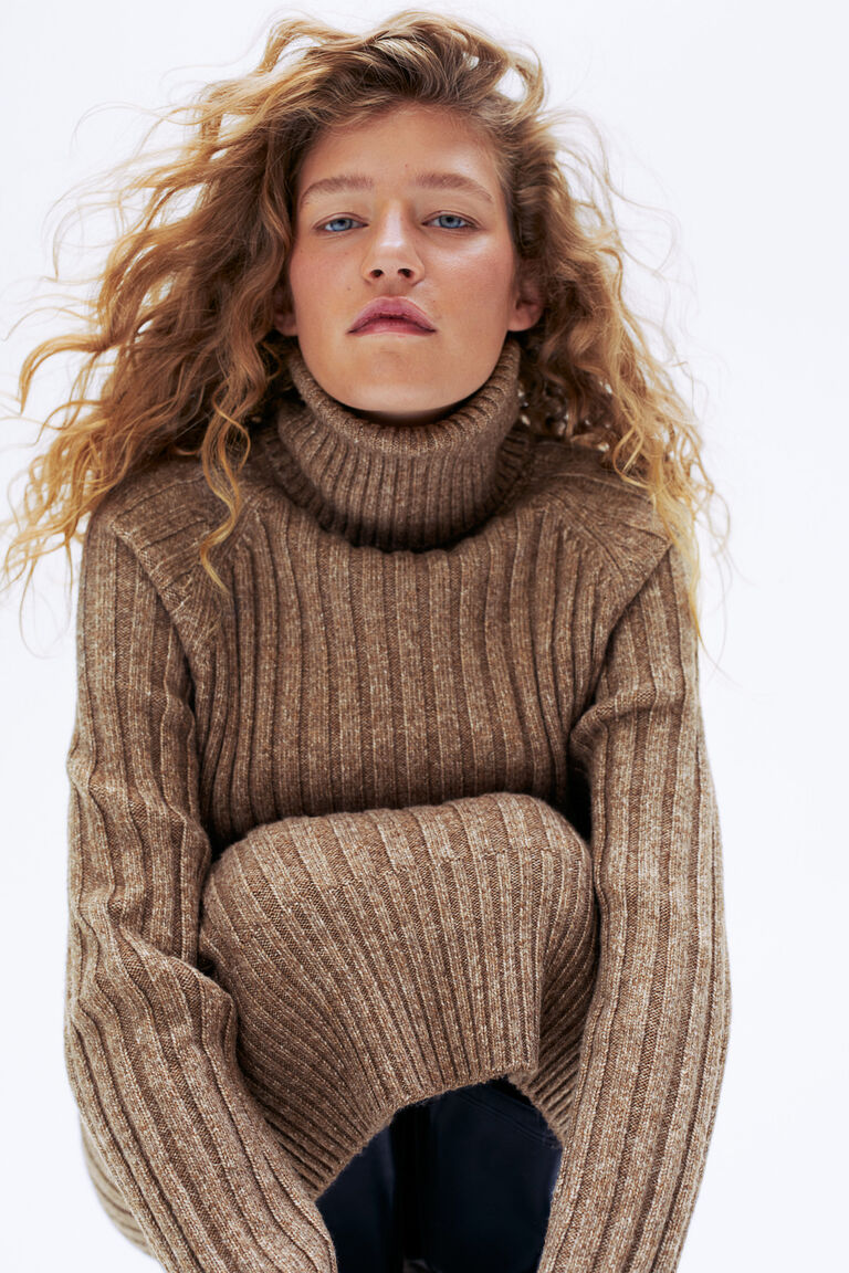 Polo-neck dress