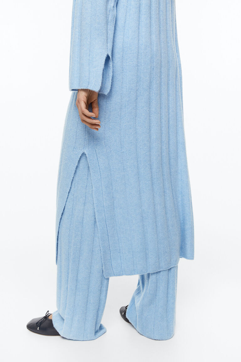 Oversized rib-knit dress