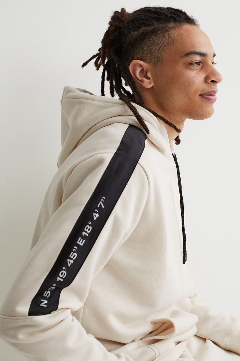 Sleeve panel-detail hoodie