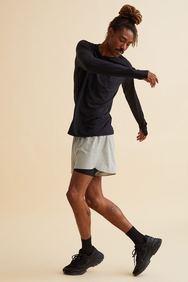 Double-layered sports shorts