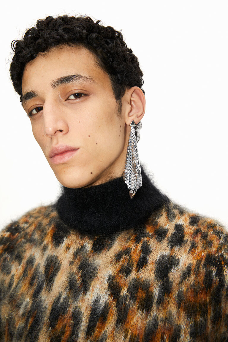 Metal-mesh earring