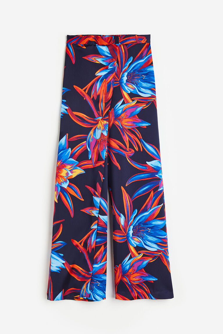 Patterned trousers