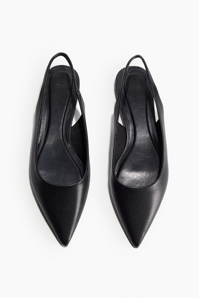 Pointed slingbacks