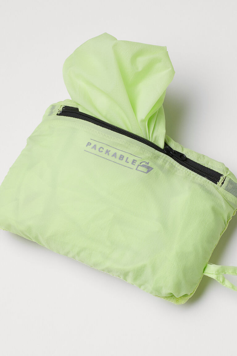 Lightweight running jacket